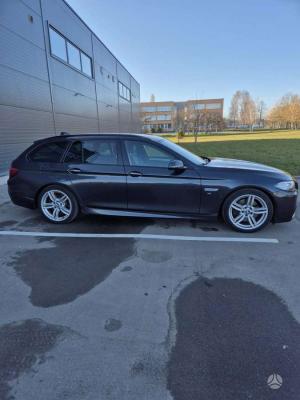 Black BMW 525 2015 in Klaipeda, with an engine capacity of 2.00 L and mileage of 272 thousand km for 11300 €, photo 14 on AUTOMOTO.COM.LV