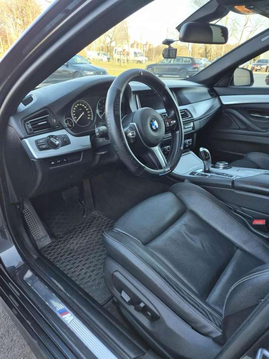 Black BMW 525 2015 in Klaipeda, with an engine capacity of 2.00 L and mileage of 272 thousand km for 11300 €, photo 18 on AUTOMOTO.COM.LV