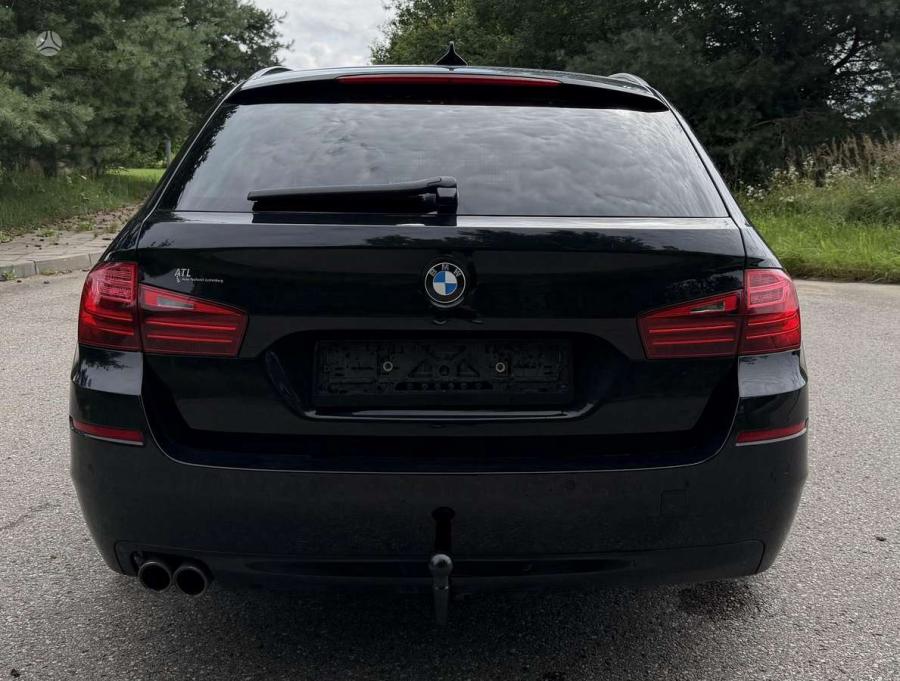 Black BMW 525 2016 in Vilnius, with an engine capacity of 2.00 L and mileage of 350 thousand km for 9549 €, photo 7 on AUTOMOTO.COM.LV