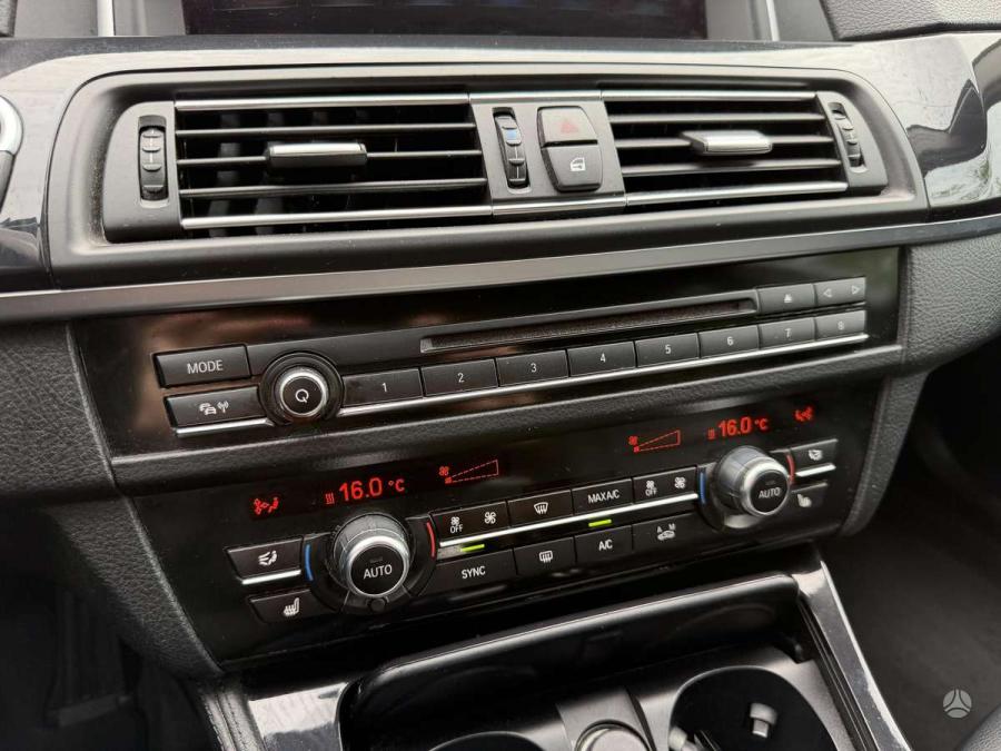 Black BMW 525 2016 in Vilnius, with an engine capacity of 2.00 L and mileage of 350 thousand km for 9549 €, photo 24 on AUTOMOTO.COM.LV