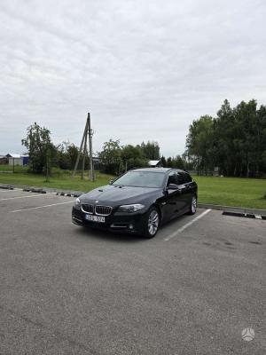 Black BMW 525 2016 in Kaunas, with an engine capacity of 2.00 L and mileage of 234 thousand km for 12750 €, photo 3 on AUTOMOTO.COM.LV