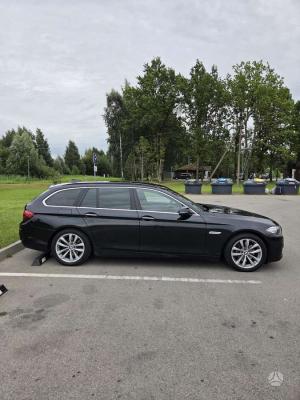 Black BMW 525 2016 in Kaunas, with an engine capacity of 2.00 L and mileage of 234 thousand km for 12750 €, photo 5 on AUTOMOTO.COM.LV