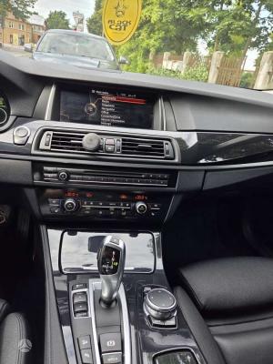 Black BMW 525 2016 in Kaunas, with an engine capacity of 2.00 L and mileage of 234 thousand km for 12750 €, photo 17 on AUTOMOTO.COM.LV