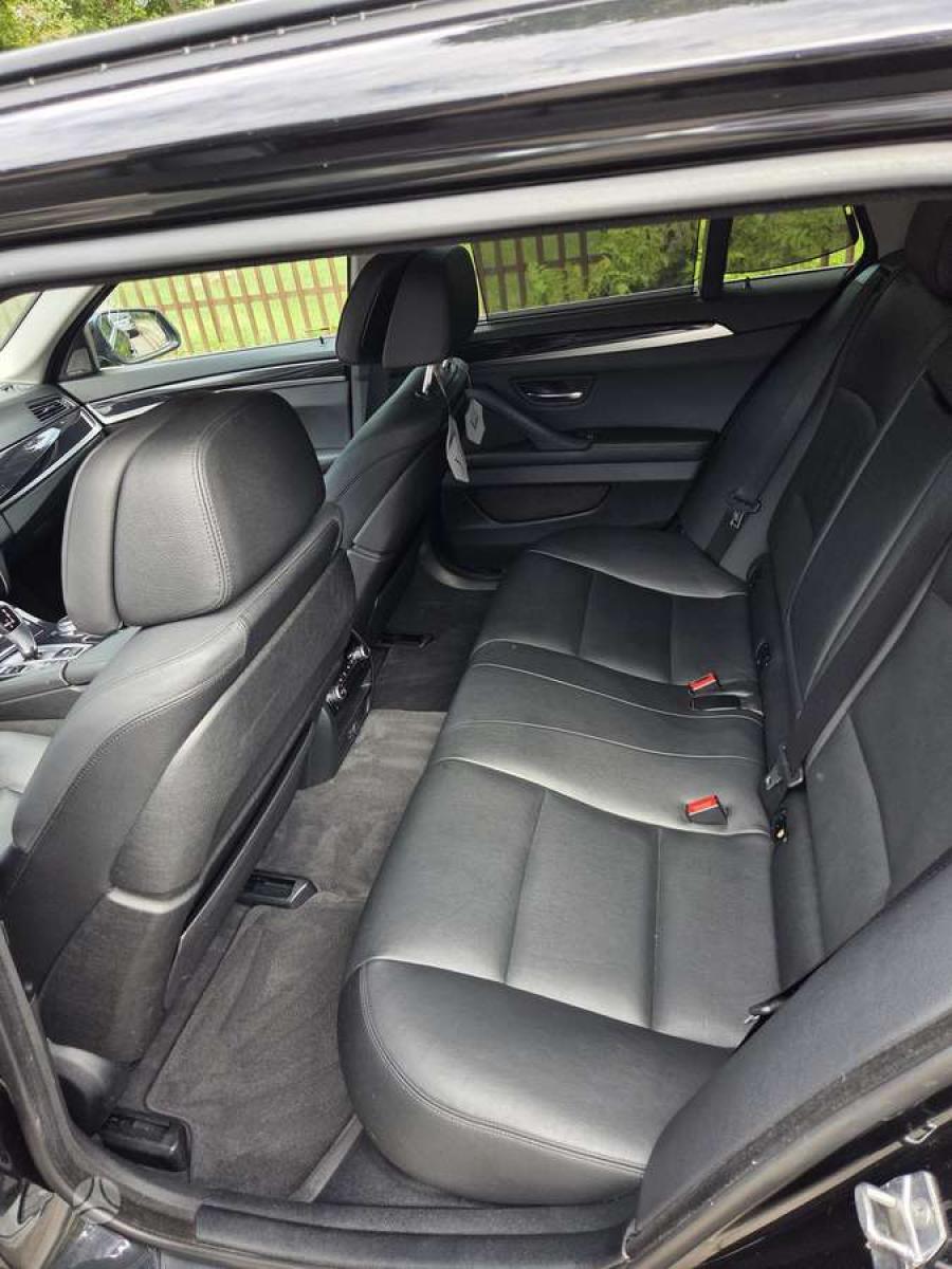 Black BMW 525 2016 in Kaunas, with an engine capacity of 2.00 L and mileage of 234 thousand km for 12750 €, photo 25 on AUTOMOTO.COM.LV