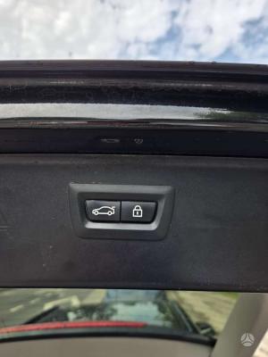 Black BMW 525 2016 in Kaunas, with an engine capacity of 2.00 L and mileage of 234 thousand km for 12750 €, photo 28 on AUTOMOTO.COM.LV