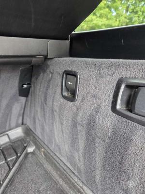 Black BMW 525 2016 in Kaunas, with an engine capacity of 2.00 L and mileage of 234 thousand km for 12750 €, photo 29 on AUTOMOTO.COM.LV