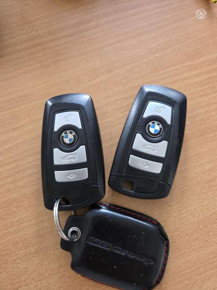 Black BMW 525 2016 in Kaunas, with an engine capacity of 2.00 L and mileage of 234 thousand km for 12750 €, photo 33 on AUTOMOTO.COM.LV
