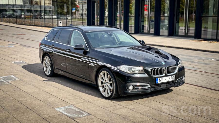 Black BMW 525 2016 in Riga, with an engine capacity of 2.00 L and mileage of 300 thousand km for 13000 €, photo 3 on AUTOMOTO.COM.LV