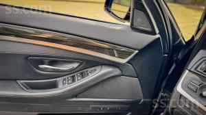 Black BMW 525 2016 in Riga, with an engine capacity of 2.00 L and mileage of 300 thousand km for 13000 €, photo 8 on AUTOMOTO.COM.LV