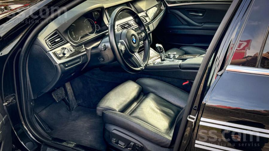 Black BMW 525 2016 in Riga, with an engine capacity of 2.00 L and mileage of 300 thousand km for 13000 €, photo 12 on AUTOMOTO.COM.LV