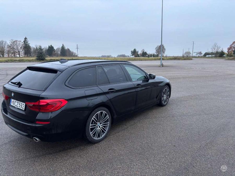 Melns BMW 525 2017 Raseiniai, ar dzinēja tilpumu 2.00 L un nobraukumu 266 tūkst. km par 15600 €, foto 4 vietnē AUTOMOTO.COM.LV