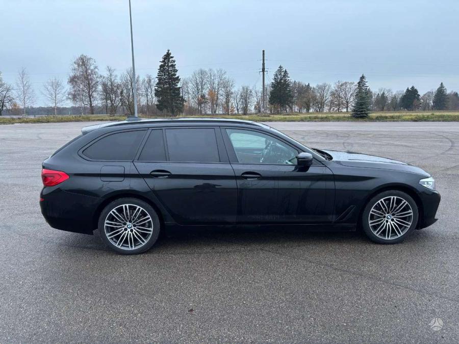 Melns BMW 525 2017 Raseiniai, ar dzinēja tilpumu 2.00 L un nobraukumu 266 tūkst. km par 15600 €, foto 5 vietnē AUTOMOTO.COM.LV