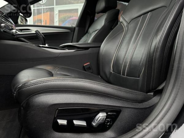 Black BMW 525 2018 in Valmiera, with an engine capacity of 2.00 L and mileage of 179 thousand km for 21450 €, photo 10 on AUTOMOTO.COM.LV