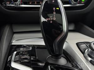 Melns BMW 525 2018 Valmiera, ar dzinēja tilpumu 2.00 L un nobraukumu 183 tūkst. km par 20800 €, foto 18 vietnē AUTOMOTO.COM.LV