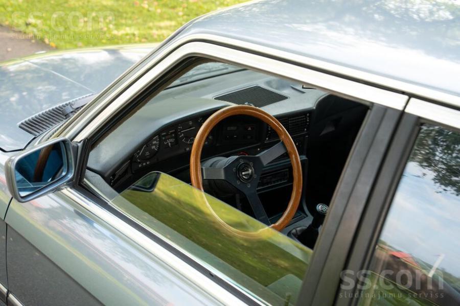 Zils BMW 525 1984 Rīga, ar dzinēja tilpumu 2.70 L un nobraukumu 216 tūkst. km par 9500 €, foto 5 vietnē AUTOMOTO.COM.LV