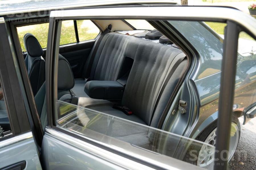 Zils BMW 525 1984 Rīga, ar dzinēja tilpumu 2.70 L un nobraukumu 216 tūkst. km par 9500 €, foto 13 vietnē AUTOMOTO.COM.LV