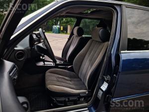Blue BMW 525 1989 in Tallinn, with an engine capacity of 2.50 L and mileage of 303 thousand km for 4500 €, photo 12 on AUTOMOTO.COM.LV