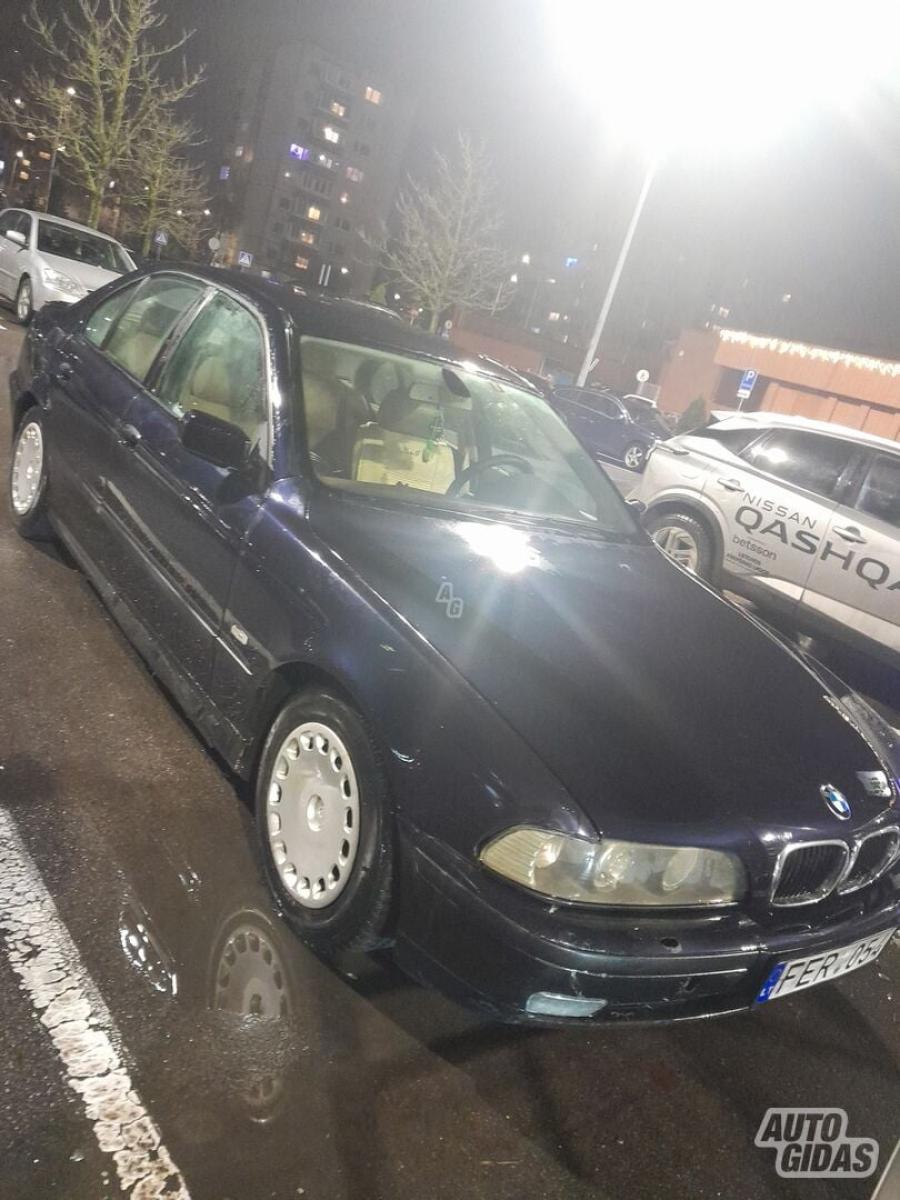 Blue BMW 525 1999 in Vilnius, with an engine capacity of 2.50 L and mileage of 3 thousand km for 650 €, photo 5 on AUTOMOTO.COM.LV
