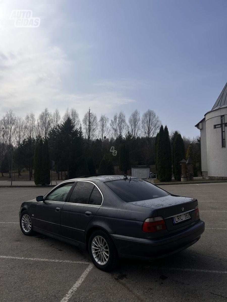 Blue BMW 525 2001 in Alytus, with an engine capacity of 2.50 L and mileage of 400 thousand km for 1800 €, photo 7 on AUTOMOTO.COM.LV