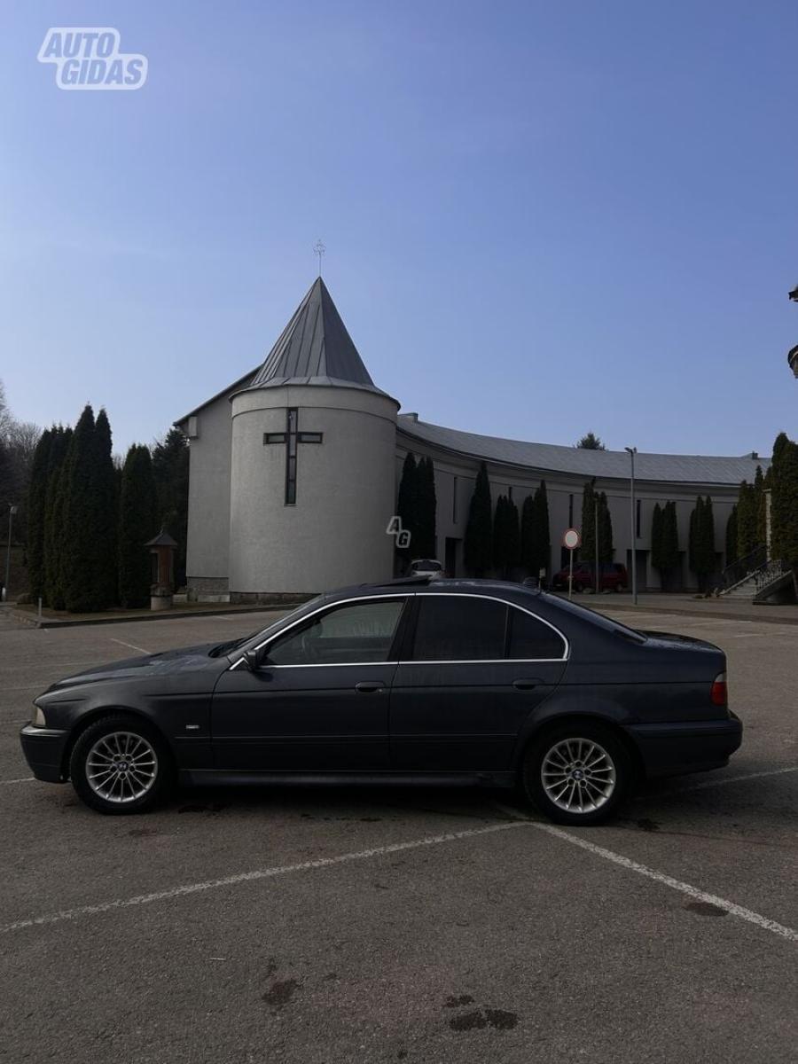 Blue BMW 525 2001 in Alytus, with an engine capacity of 2.50 L and mileage of 400 thousand km for 1800 €, photo 8 on AUTOMOTO.COM.LV