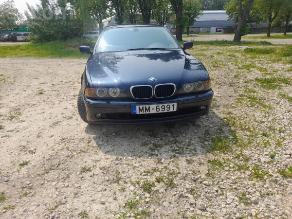 Zils BMW 525 2002 Rīga, ar dzinēja tilpumu 2.50 L un nobraukumu 295 tūkst. km par 2500 €, foto 8 vietnē AUTOMOTO.COM.LV