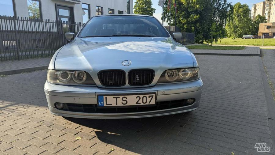 Blue BMW 525 2002 in Kaunas, with an engine capacity of 2.50 L and mileage of 401 thousand km for 3000 €, photo 1 on AUTOMOTO.COM.LV