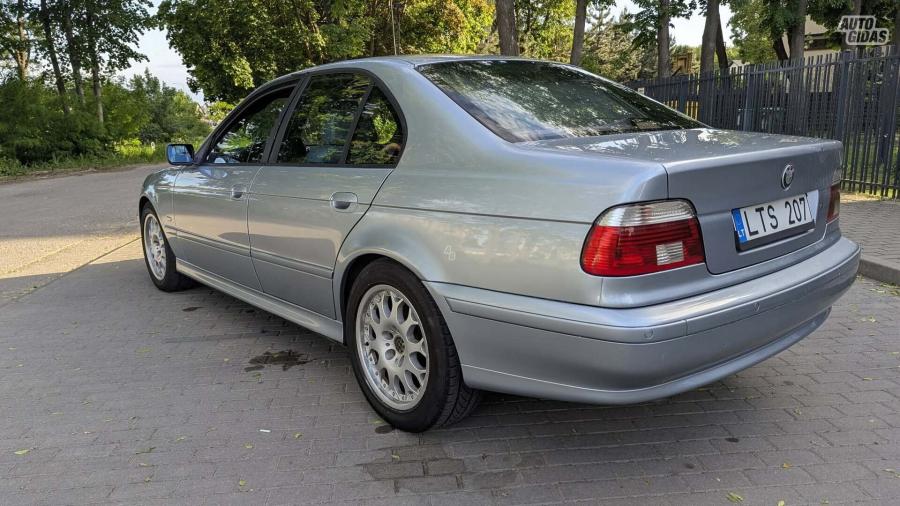 Blue BMW 525 2002 in Kaunas, with an engine capacity of 2.50 L and mileage of 401 thousand km for 3000 €, photo 6 on AUTOMOTO.COM.LV