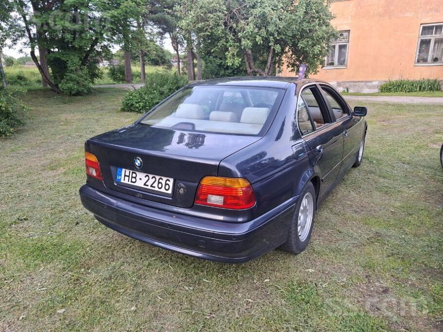 Zils BMW 525 2002 Talsi, ar dzinēja tilpumu 2.50 L un nobraukumu 228 tūkst. km par 2999 €, foto 5 vietnē AUTOMOTO.COM.LV