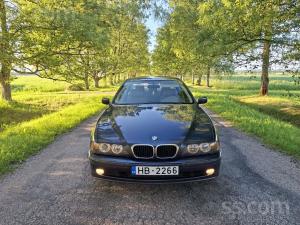 Blue BMW 525 2002 in Talsi, with an engine capacity of 2.50 L and mileage of 228 thousand km for 2600 €, photo 3 on AUTOMOTO.COM.LV