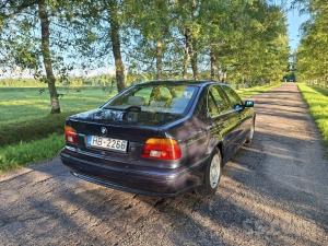 Blue BMW 525 2002 in Talsi, with an engine capacity of 2.50 L and mileage of 228 thousand km for 2600 €, photo 5 on AUTOMOTO.COM.LV