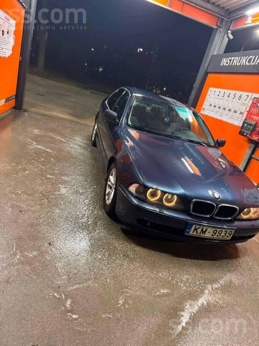 Zils BMW 525 2002 Rīga, ar dzinēja tilpumu 2.50 L un nobraukumu 510 tūkst. km par 1000 €, foto 3 vietnē AUTOMOTO.COM.LV