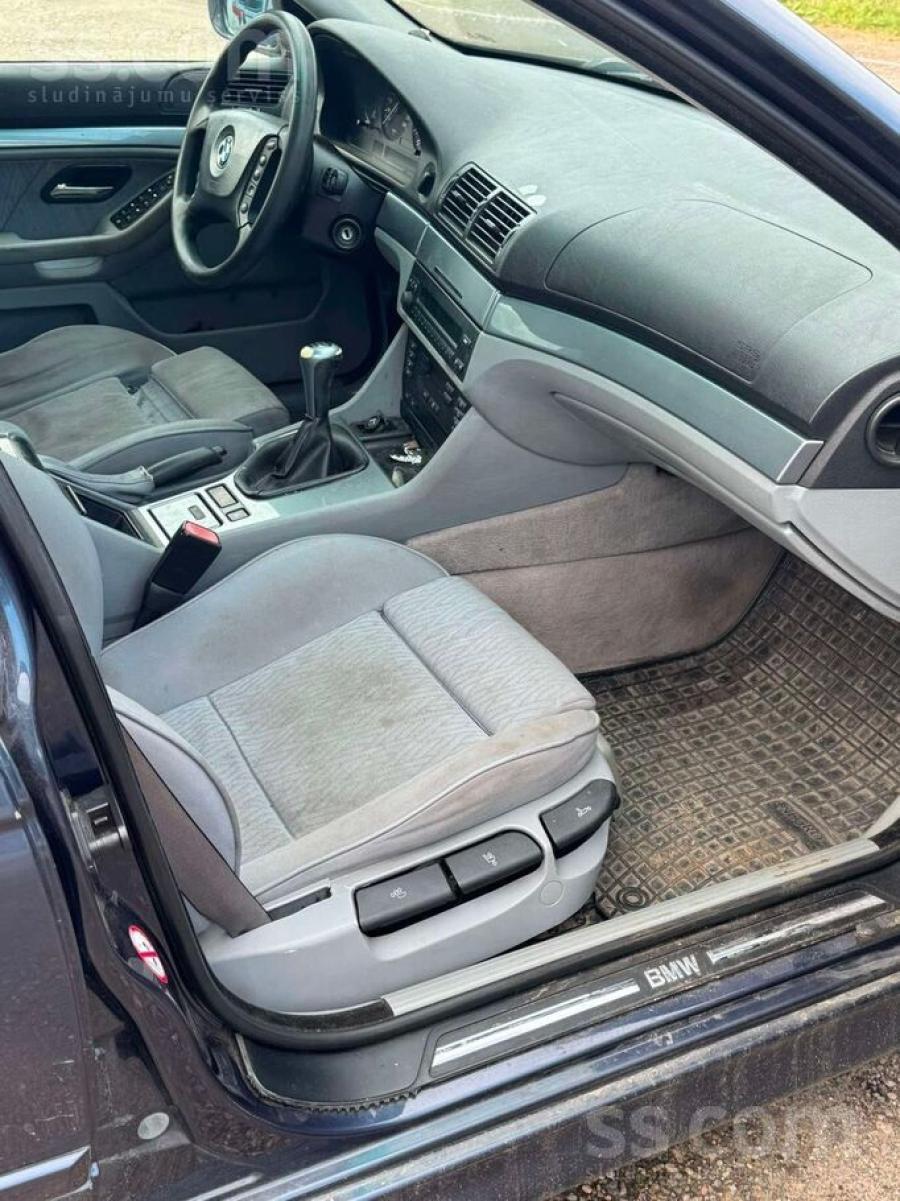 Zils BMW 525 2002 Rīga, ar dzinēja tilpumu 2.50 L un nobraukumu 510 tūkst. km par 1000 €, foto 8 vietnē AUTOMOTO.COM.LV