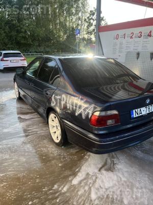 Zils BMW 525 2003 Rīga, ar dzinēja tilpumu 2.50 L un nobraukumu 420 tūkst. km par 2300 €, foto 4 vietnē AUTOMOTO.COM.LV