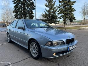 Zils BMW 525 2003 Kauņa, ar dzinēja tilpumu 2.50 L un nobraukumu 390 tūkst. km par 2500 €, foto  vietnē AUTOMOTO.COM.LV
