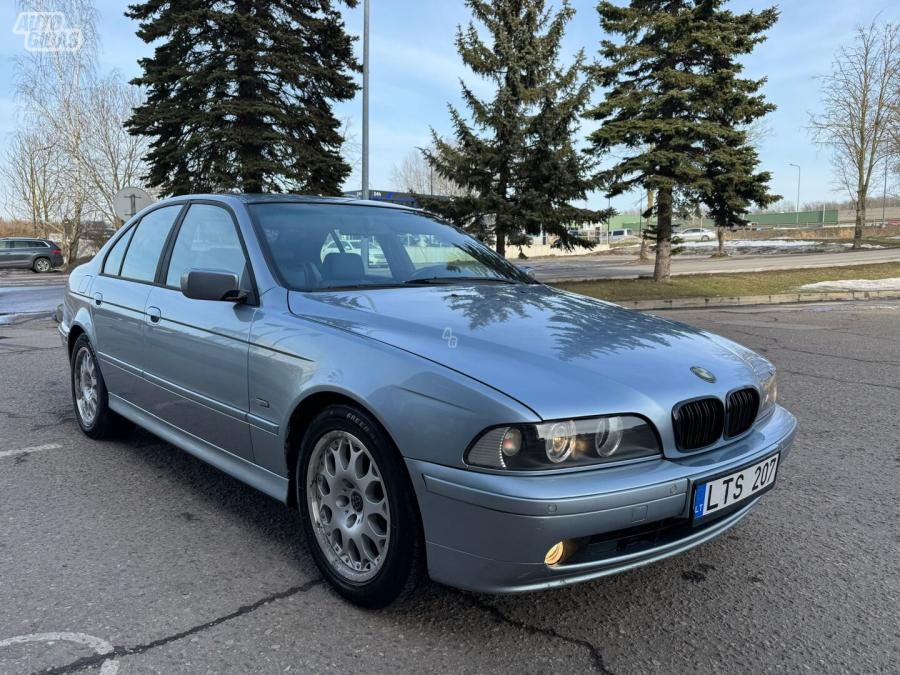 Zils BMW 525 2003 Kauņa, ar dzinēja tilpumu 2.50 L un nobraukumu 390 tūkst. km par 2500 €, foto 1 vietnē AUTOMOTO.COM.LV