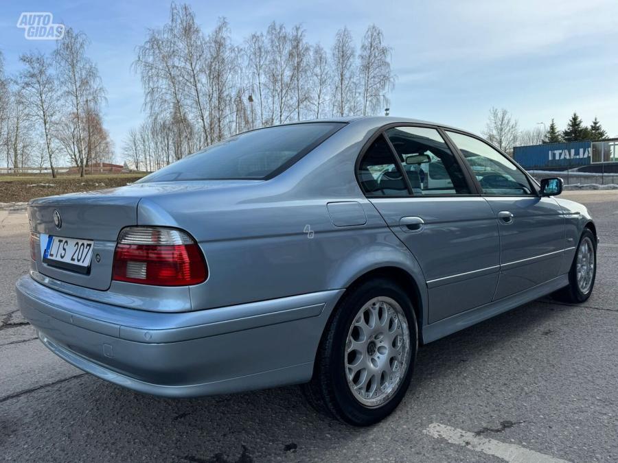 Zils BMW 525 2003 Kauņa, ar dzinēja tilpumu 2.50 L un nobraukumu 390 tūkst. km par 2500 €, foto 2 vietnē AUTOMOTO.COM.LV