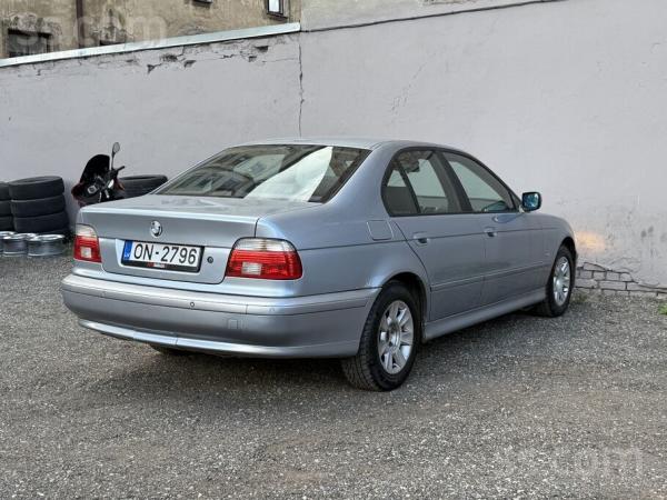Blue BMW 525 2003 in Riga, with an engine capacity of 2.50 L and mileage of 329 thousand km for 2490 €, photo 6 on AUTOMOTO.COM.LV