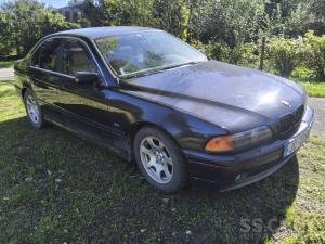 Blue BMW 525 2003 in Daugavpils, with an engine capacity of 2.50 L and mileage of 364 thousand km for 1000 €, photo 3 on AUTOMOTO.COM.LV