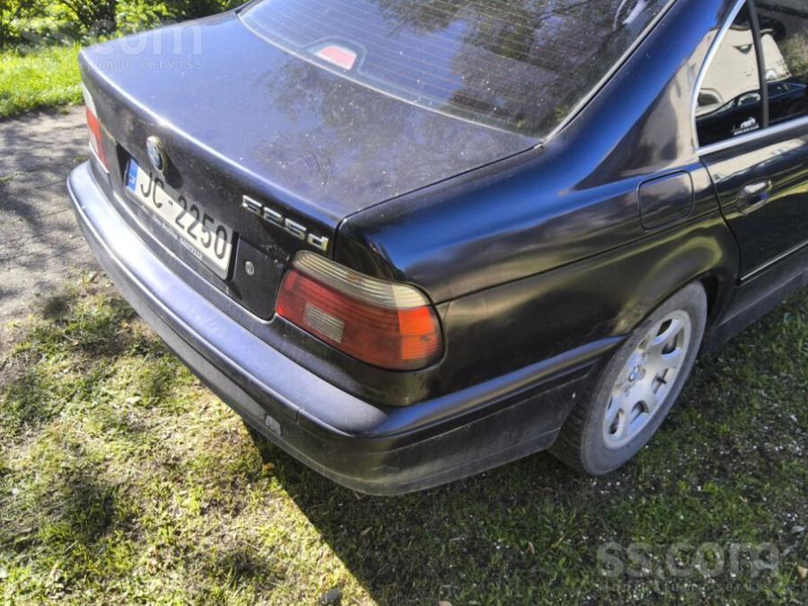 Blue BMW 525 2003 in Daugavpils, with an engine capacity of 2.50 L and mileage of 364 thousand km for 1000 €, photo 5 on AUTOMOTO.COM.LV