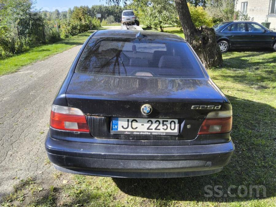 Blue BMW 525 2003 in Daugavpils, with an engine capacity of 2.50 L and mileage of 364 thousand km for 1000 €, photo 6 on AUTOMOTO.COM.LV