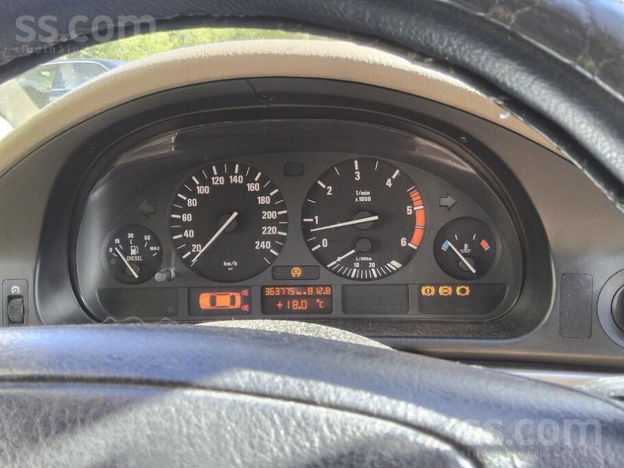 Blue BMW 525 2003 in Daugavpils, with an engine capacity of 2.50 L and mileage of 364 thousand km for 1000 €, photo 8 on AUTOMOTO.COM.LV