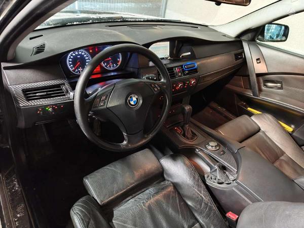 Zils BMW 525 2004 Viļņa, ar dzinēja tilpumu 2.50 L un nobraukumu 413 tūkst. km par 2200 €, foto 2 vietnē AUTOMOTO.COM.LV
