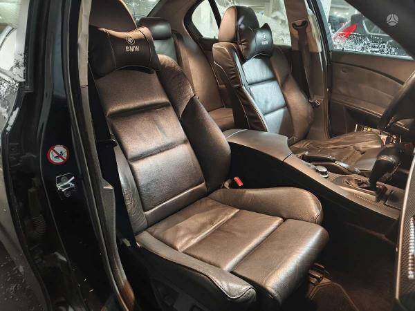 Zils BMW 525 2004 Viļņa, ar dzinēja tilpumu 2.50 L un nobraukumu 413 tūkst. km par 2200 €, foto 6 vietnē AUTOMOTO.COM.LV