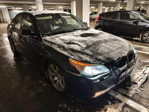 Zils BMW 525 2004 Viļņa, ar dzinēja tilpumu 2.50 L un nobraukumu 413 tūkst. km par 2200 €, foto 7 vietnē AUTOMOTO.COM.LV