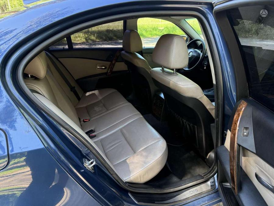 Blue BMW 525 2004 in Taurage, with an engine capacity of 2.50 L and mileage of 389 thousand km for 2900 €, photo 14 on AUTOMOTO.COM.LV