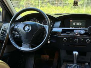 Blue BMW 525 2004 in Taurage, with an engine capacity of 2.50 L and mileage of 389 thousand km for 2900 €, photo 16 on AUTOMOTO.COM.LV