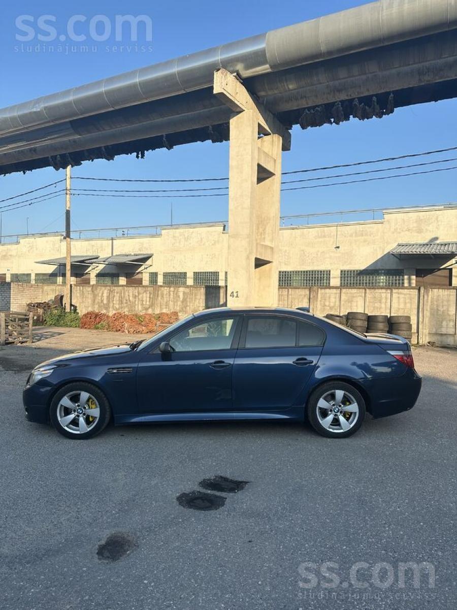 Blue BMW 525 2004 in Riga, with an engine capacity of 2.50 L and mileage of 342 thousand km for 3999 €, photo 1 on AUTOMOTO.COM.LV