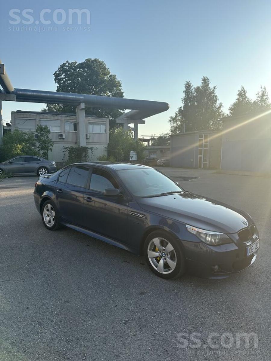 Blue BMW 525 2004 in Riga, with an engine capacity of 2.50 L and mileage of 342 thousand km for 3999 €, photo 3 on AUTOMOTO.COM.LV
