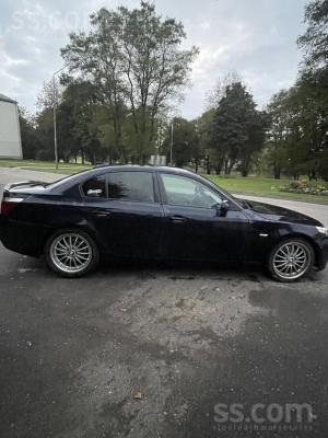 Blue BMW 525 2004 in Daugavpils, with an engine capacity of 2.50 L and mileage of 525 thousand km for 2600 €, photo 5 on AUTOMOTO.COM.LV