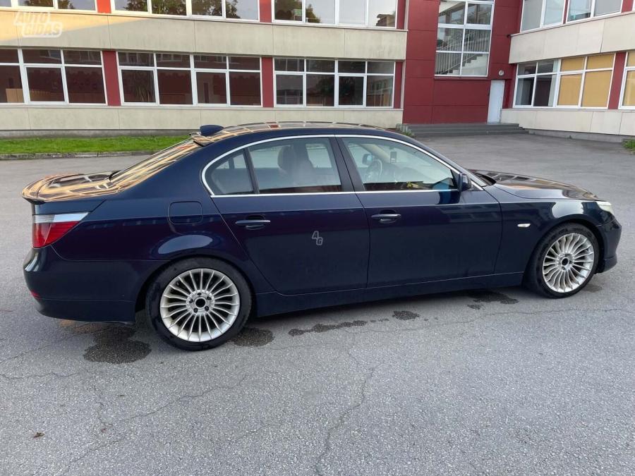 Zils BMW 525 2004 Klaipėda, ar dzinēja tilpumu 2.50 L un nobraukumu 374 tūkst. km par 2800 €, foto 6 vietnē AUTOMOTO.COM.LV